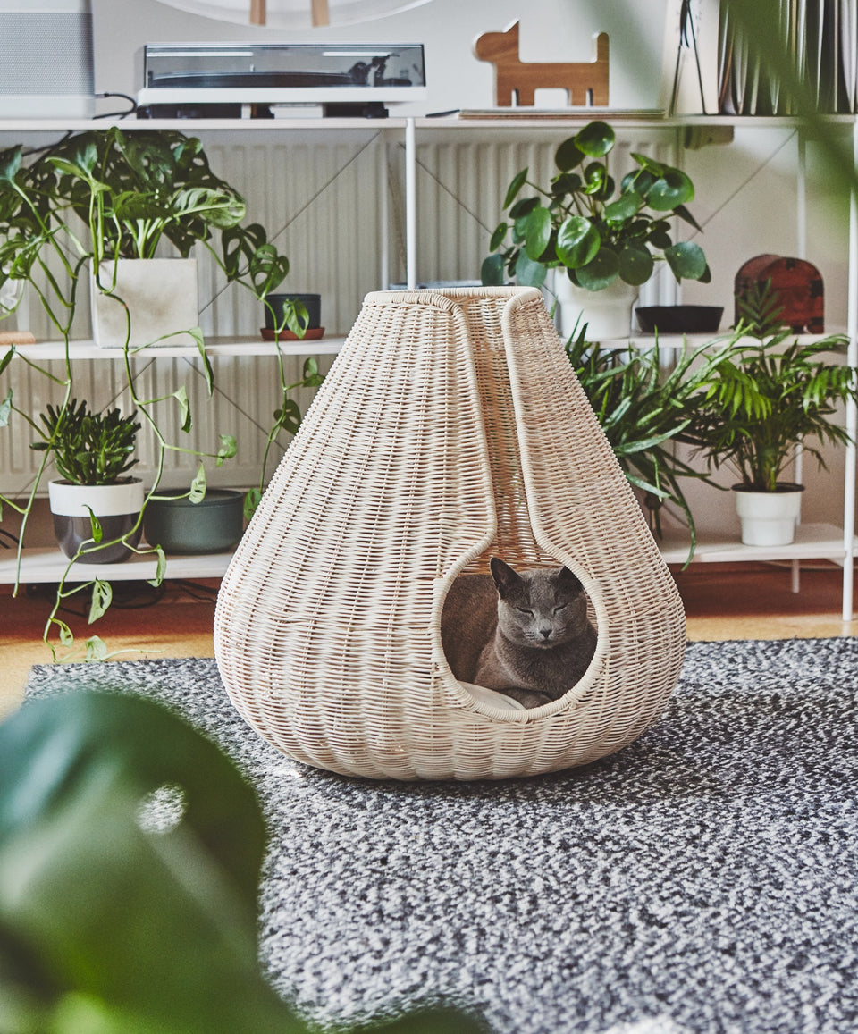 Beautiful Designer Cat Beds by MiaCara – Buy Online